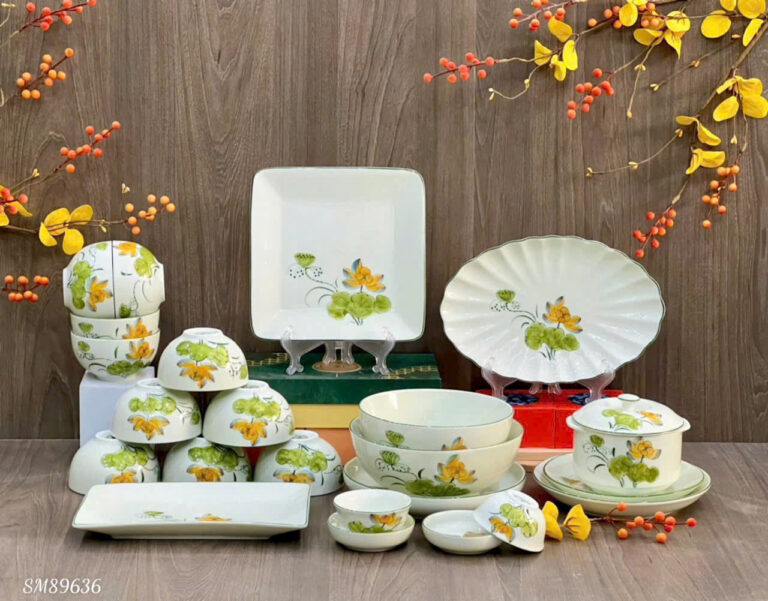 Bộ bát đĩa Bát Tràng men kem vẽ hoa sen cao cấp